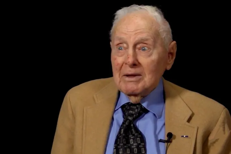 Oral History-Projekt | Ehemalige Crew | Intrepid Museum